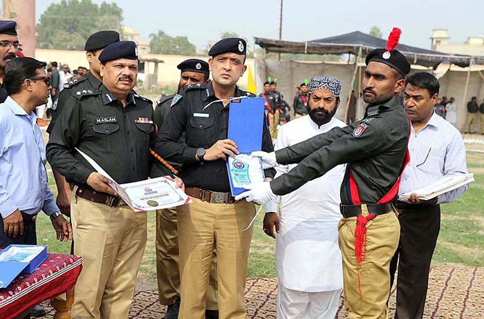 Newly recruit Constable’s are showing their skills during passing out ...