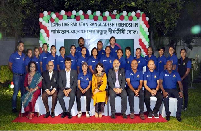 High Commissioner of Pakistan to Bangladesh, Syed Ahmed Maroof hosts a ...