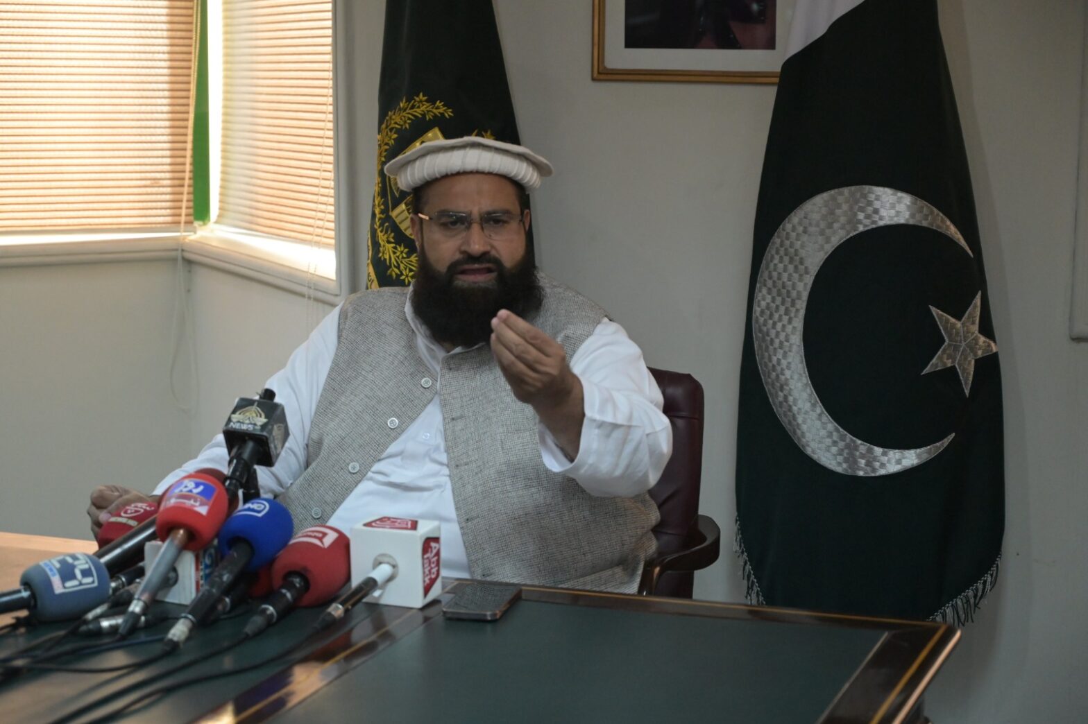 Interfaith unity celebrated on Christmas: Ashrafi acknowledges ...