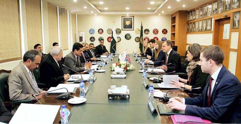 Federal Secretary for Interior, Aftab Akbar Durrani in a meeting with ...