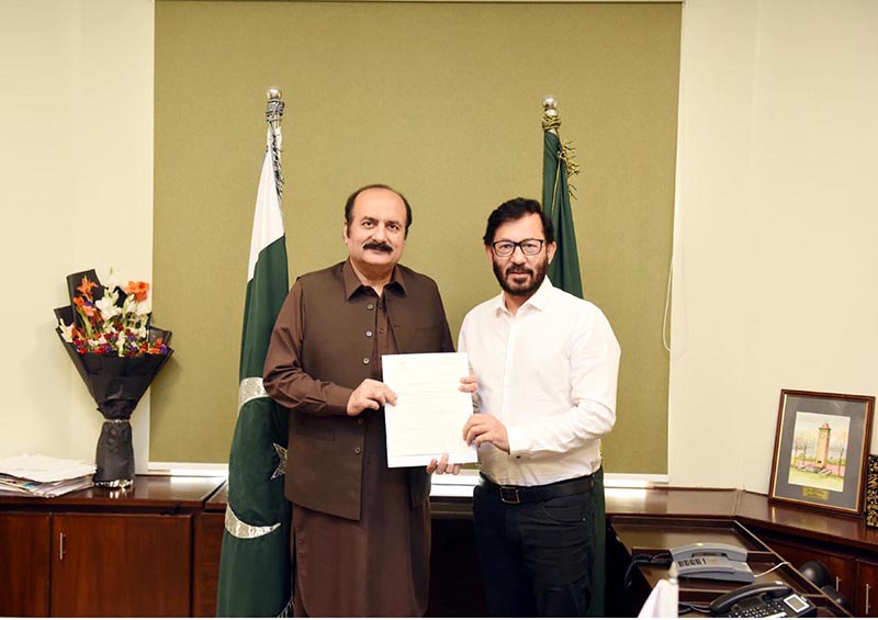 Chairman Prime Minister's Youth Programme Rana Mashhood Ahmed Khan with ...