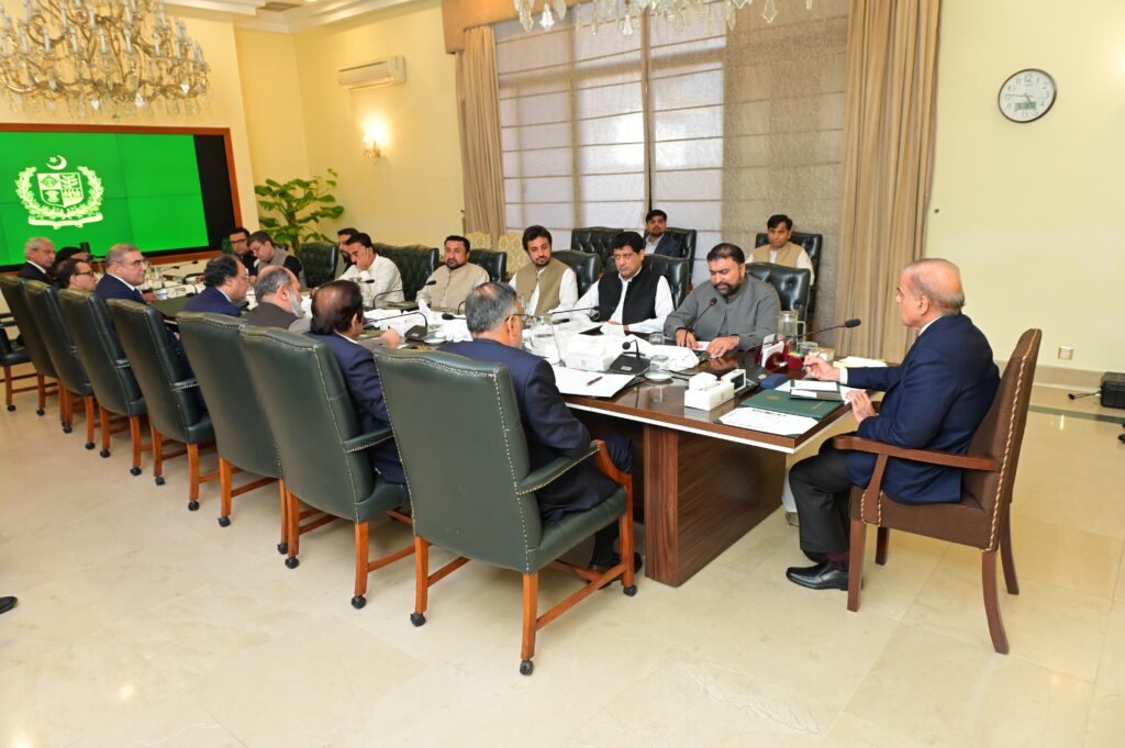 Welfare of Balochistan people, govt's top priority: PM