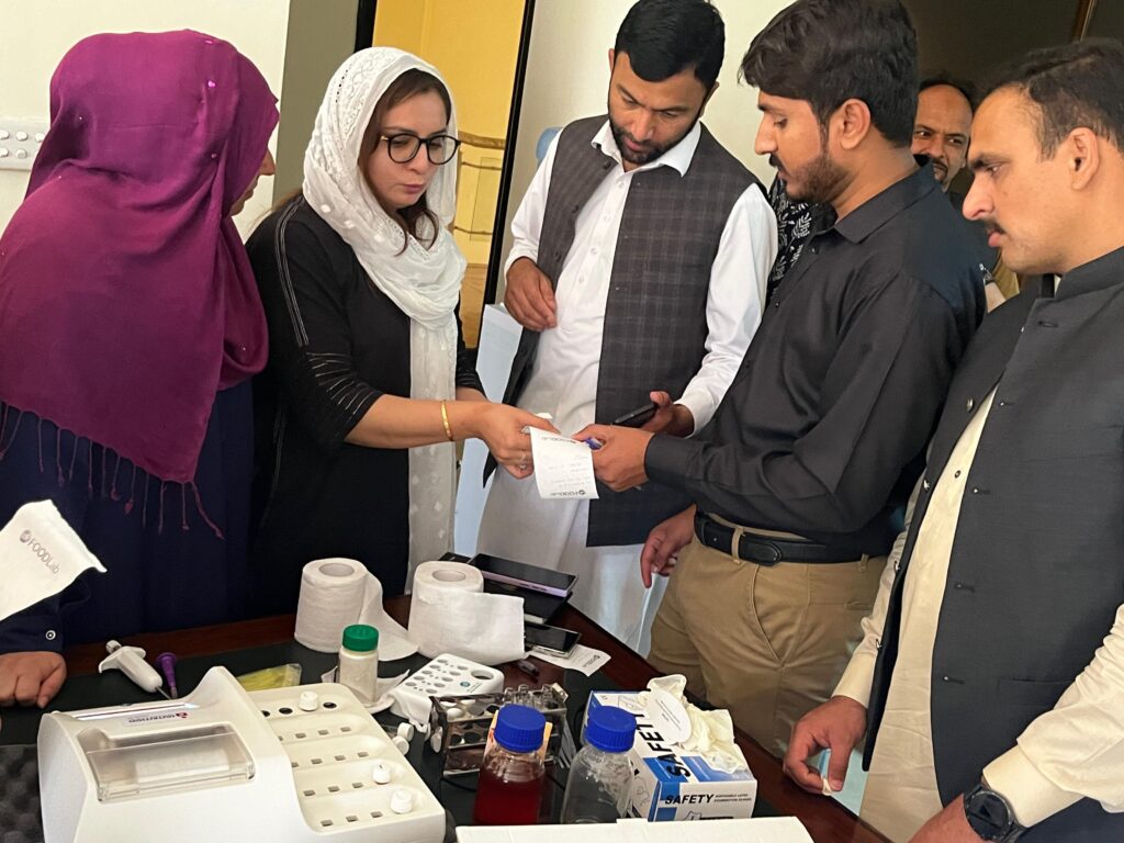 Special training session organized to enhance IFA's staff food testing ...