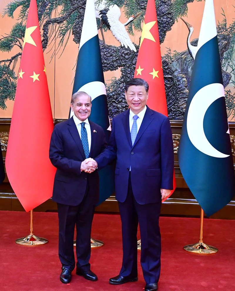 Prime Minister Muhammad Shehbaz Sharif meets with President of People's ...