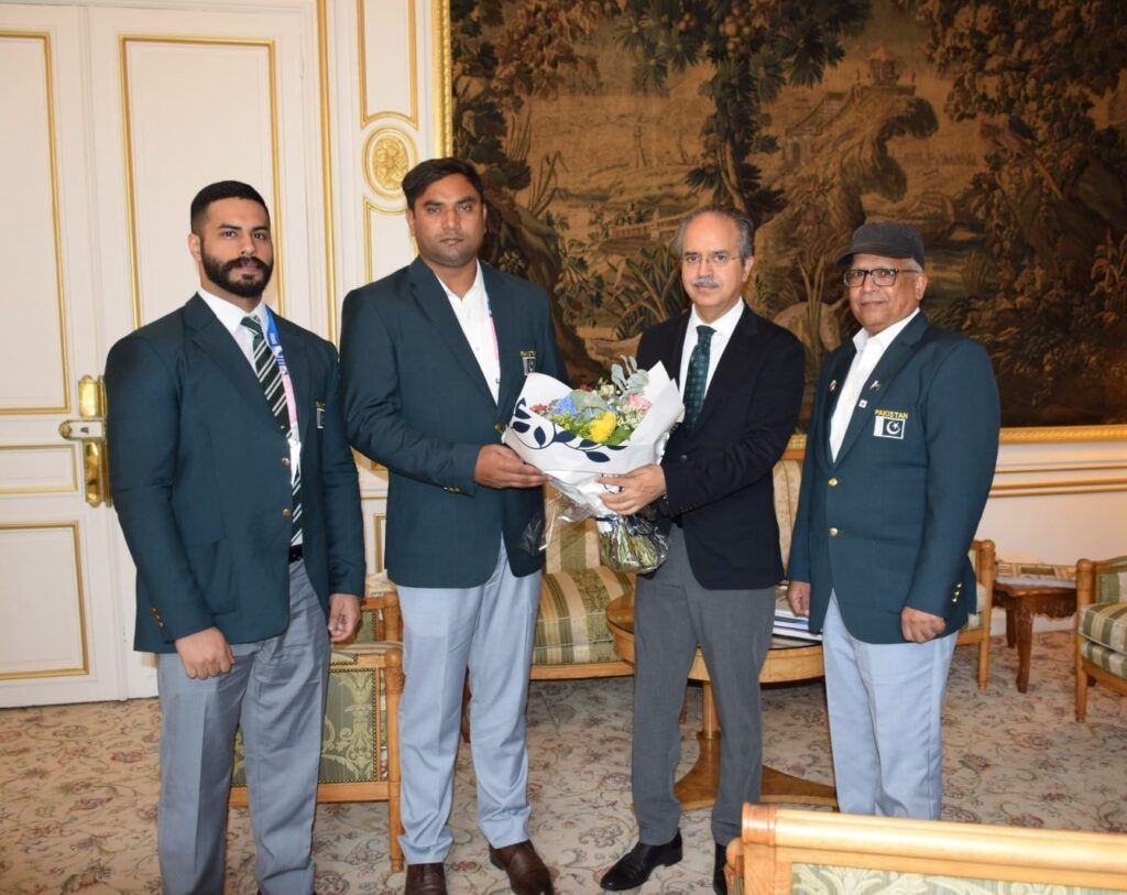 Embassy in Paris hosts four-member Pakistan Paralympics contingent