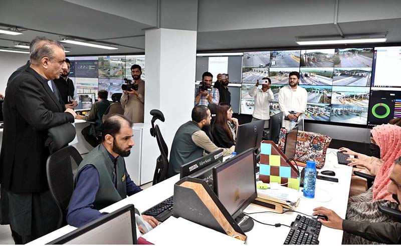 Federal Minister for Communications and Privatization, Mr. Abdul Aleem ...