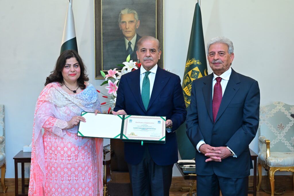 PM Shehbaz lauds HEC Project Director for outstanding performance
