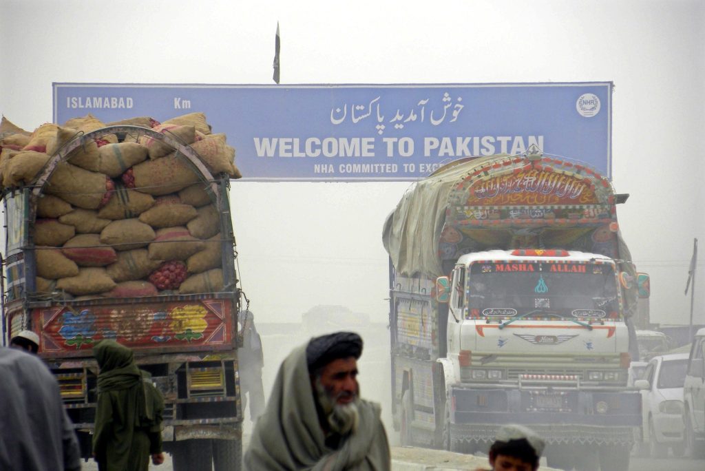 Pakistan-Afghanistan trade reaches $ 1 billion in first half of 2025